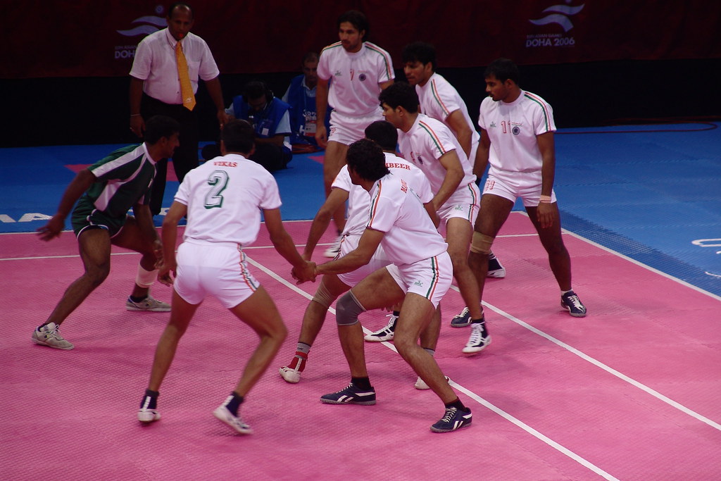 Kabaddi | A Pakistan raider tries to score a point against I… | Flickr