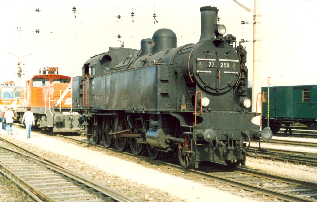 OBB 77-250_1087_Wien Nord_sp805 | debbie_rhb | Flickr