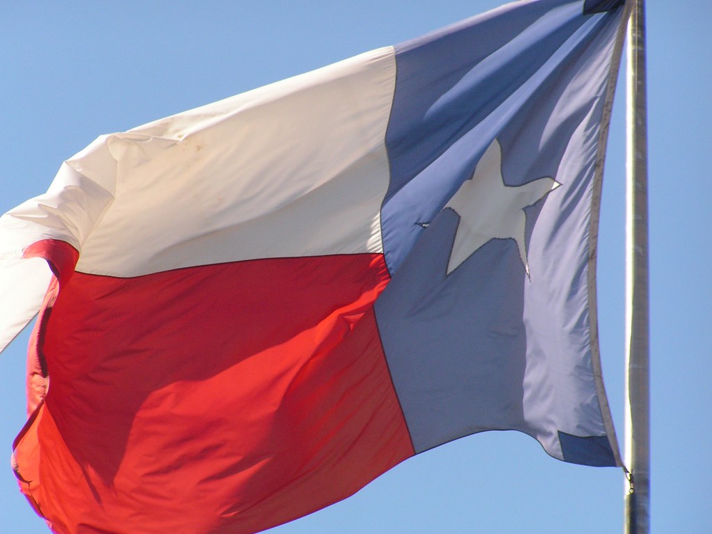 one flag over Texas' infamous Dealey Plaza | This flag flies… | Flickr