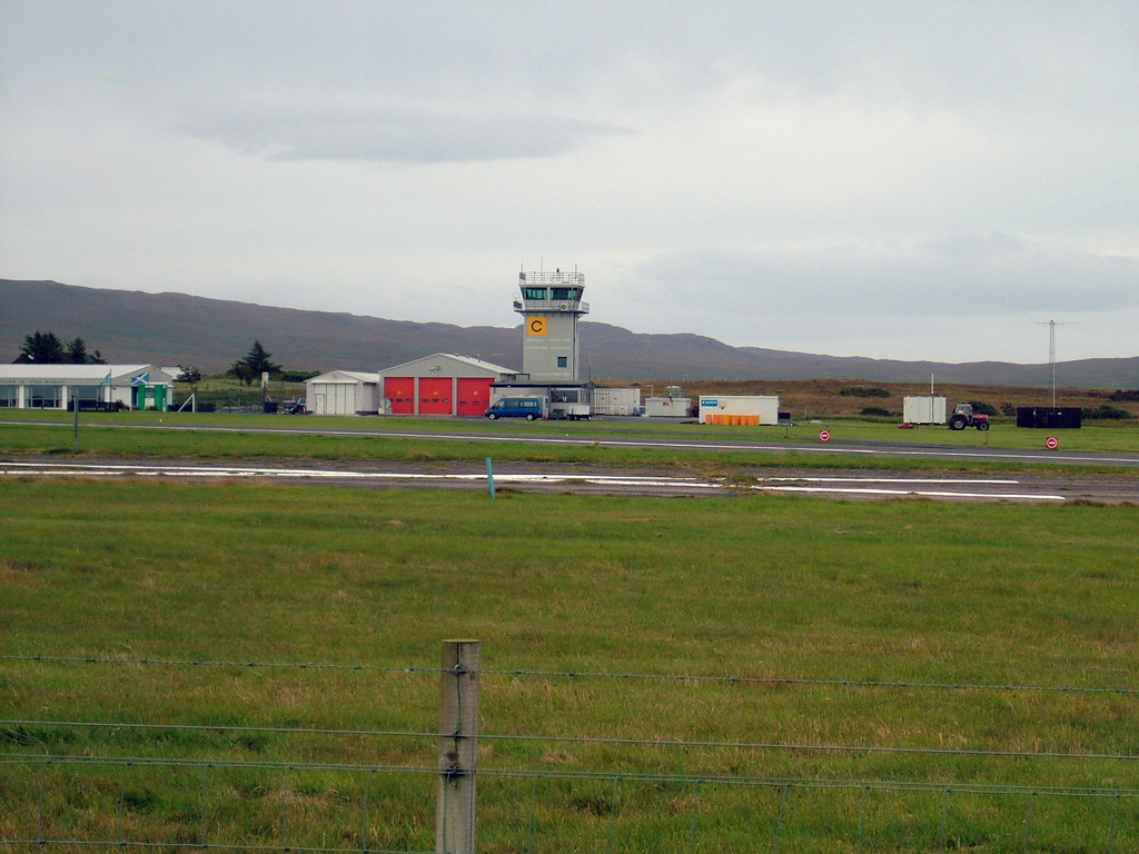 Islay airport | haunt of celebs visiting the golf course | hotdiamond5 ...