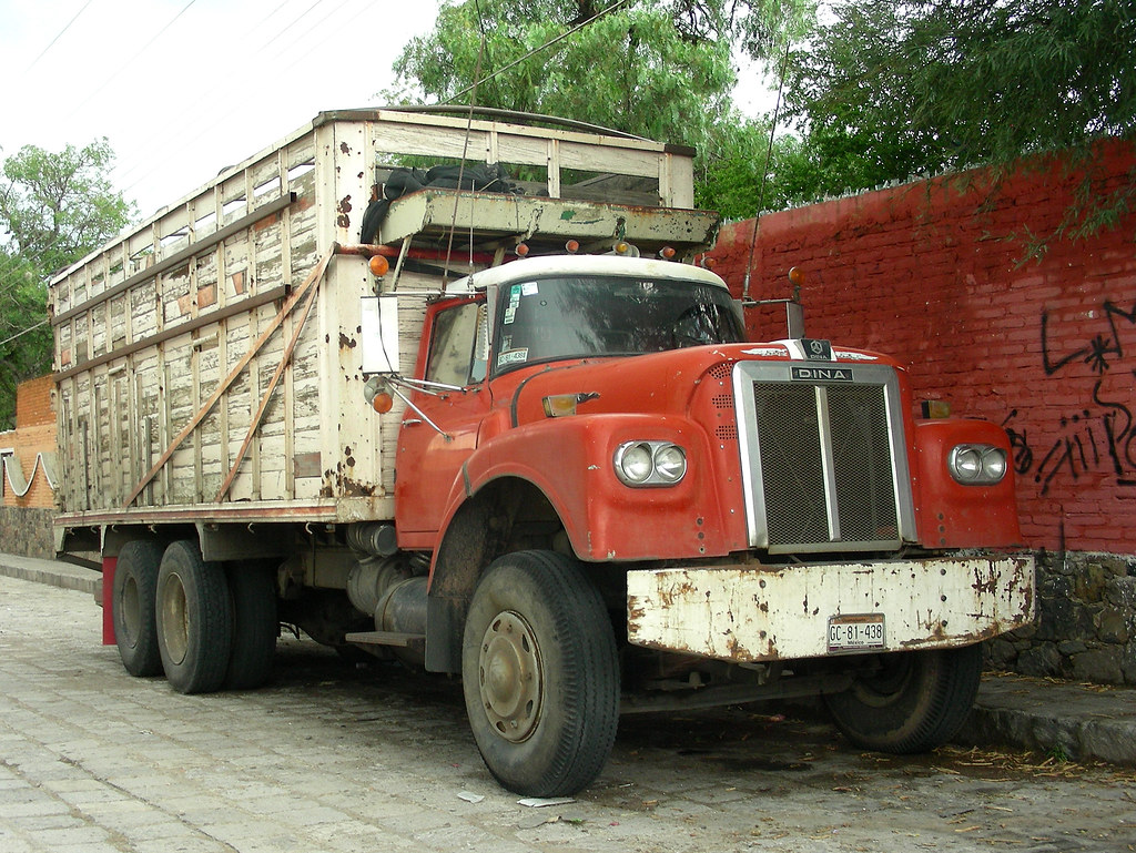 DINA Truck | Old DINA (Diesel Nacional) truck in San Miguel … | Flickr