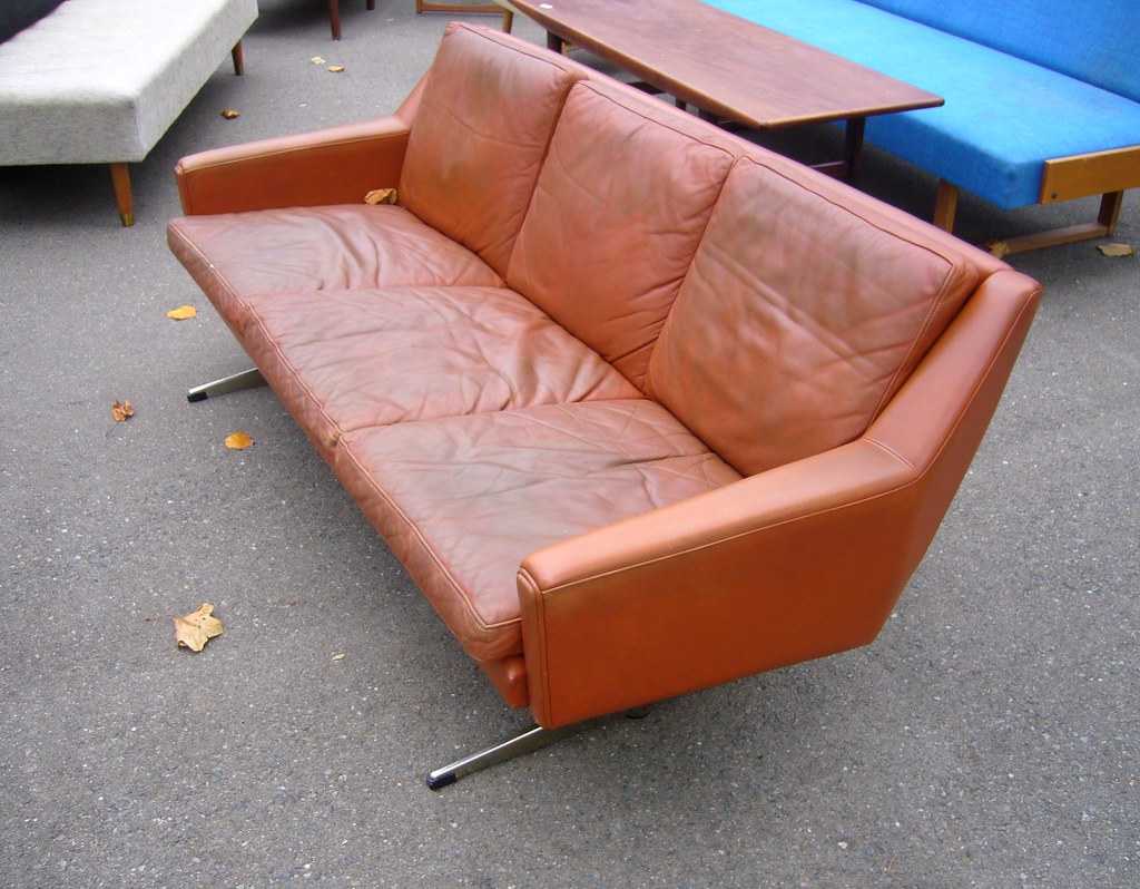 Late '60s Danish Sofa | A low profile beauty in the spirit o… | Flickr