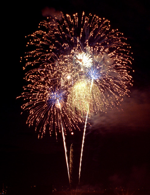 070704_31 | Fourth of July fireworks display near Heritage L… | Flickr
