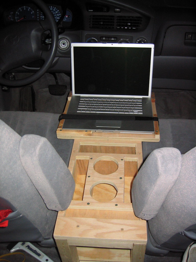 Laptop Console for MacBook Pro in Toyota Sienna - a photo on Flickriver
