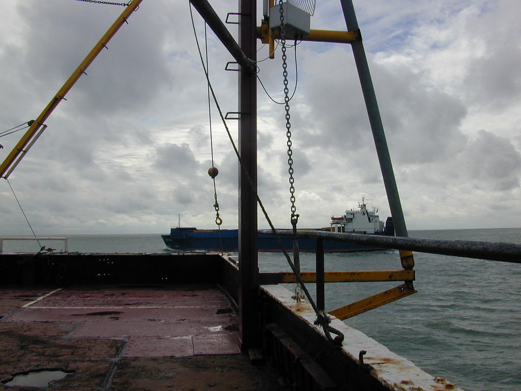 close | Ship making a very close (under 500 meters) approach… | Flickr