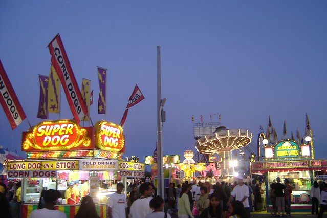 Super Dog corn dogs and Jessica's Funnel Cakes at the CNE … | Flickr