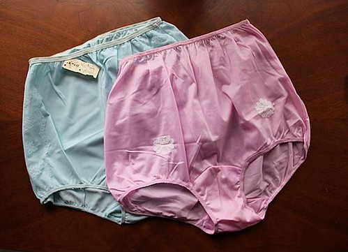 b968e05958aa8595d9be7359b171bcaf | betty silk | Flickr