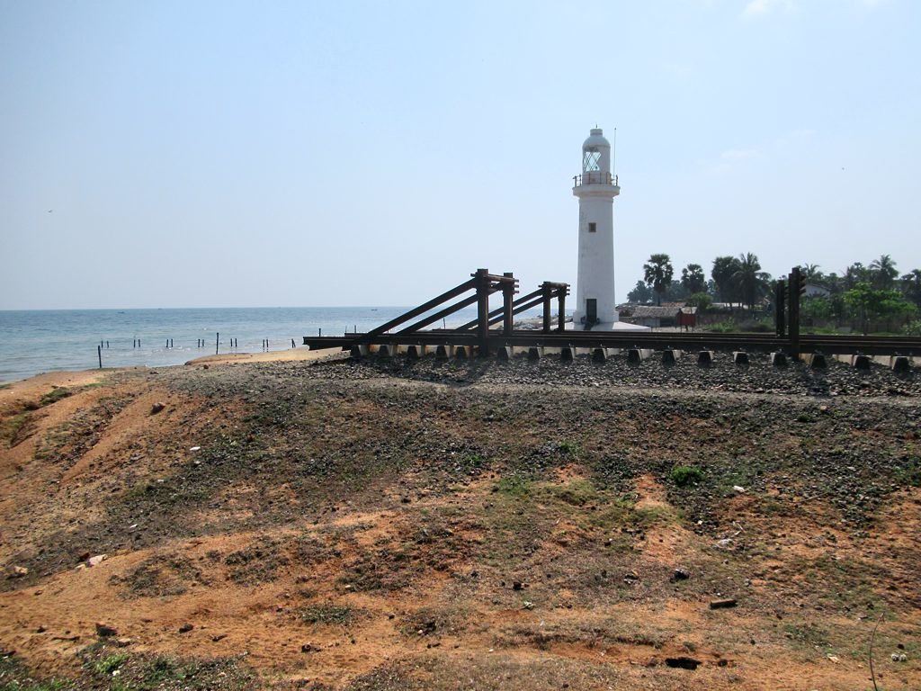 Talaimannar Lighthouse - a photo on Flickriver