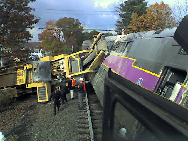 MBTA CTC-4 Cab Car 1710 Wreck in Franklin on 10-23-2006 | Flickr