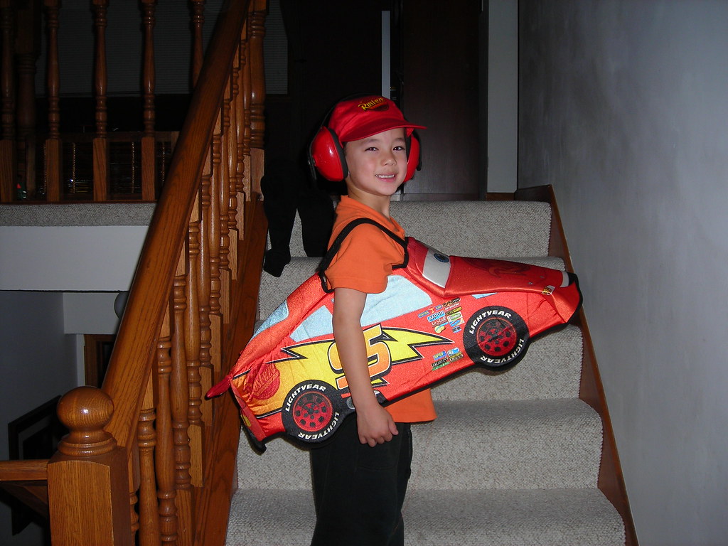 Ben being a Car - Halloween 2006 | taramisumn | Flickr
