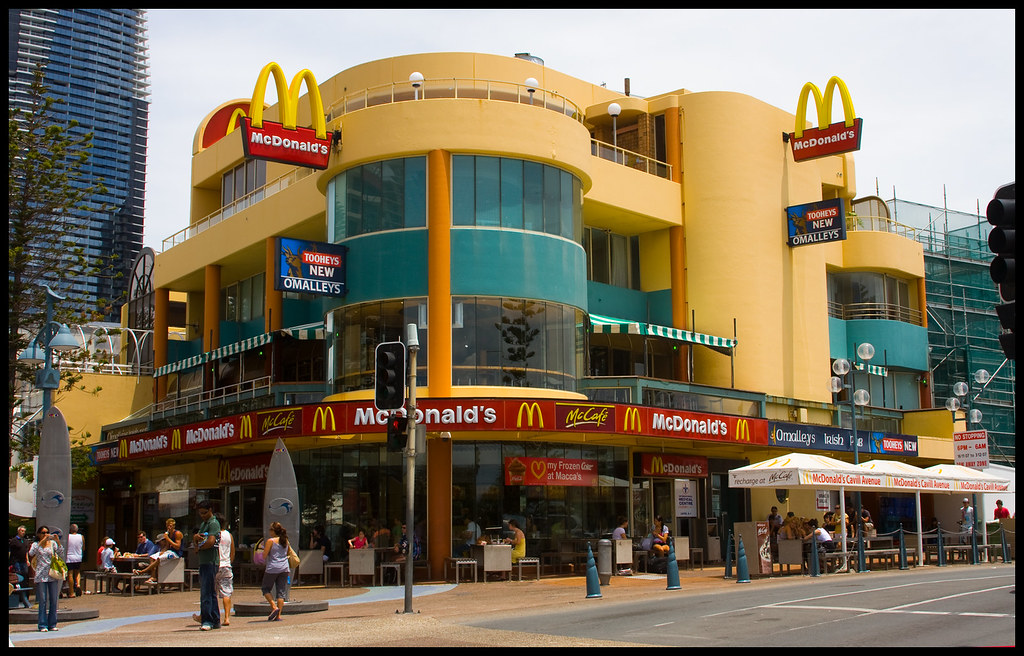 McDonalds by the Beach-01+ | Surfers Paradise McDonalds | Flickr