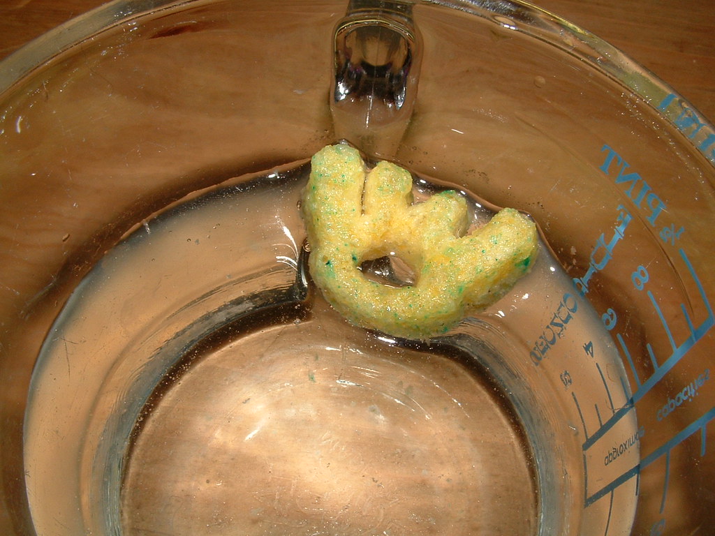 Blue Tongue Monster Munch | When placed in water, this crisp… | Flickr