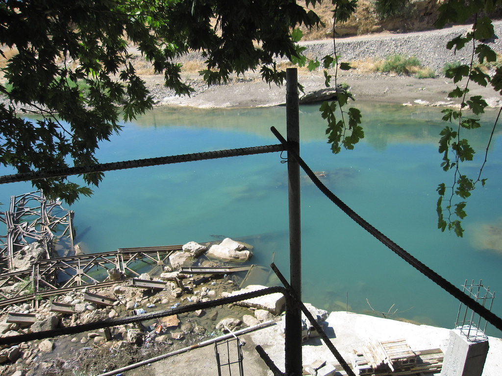 In Rezan, aside the Rou Kochek River | one-thirteen | Flickr