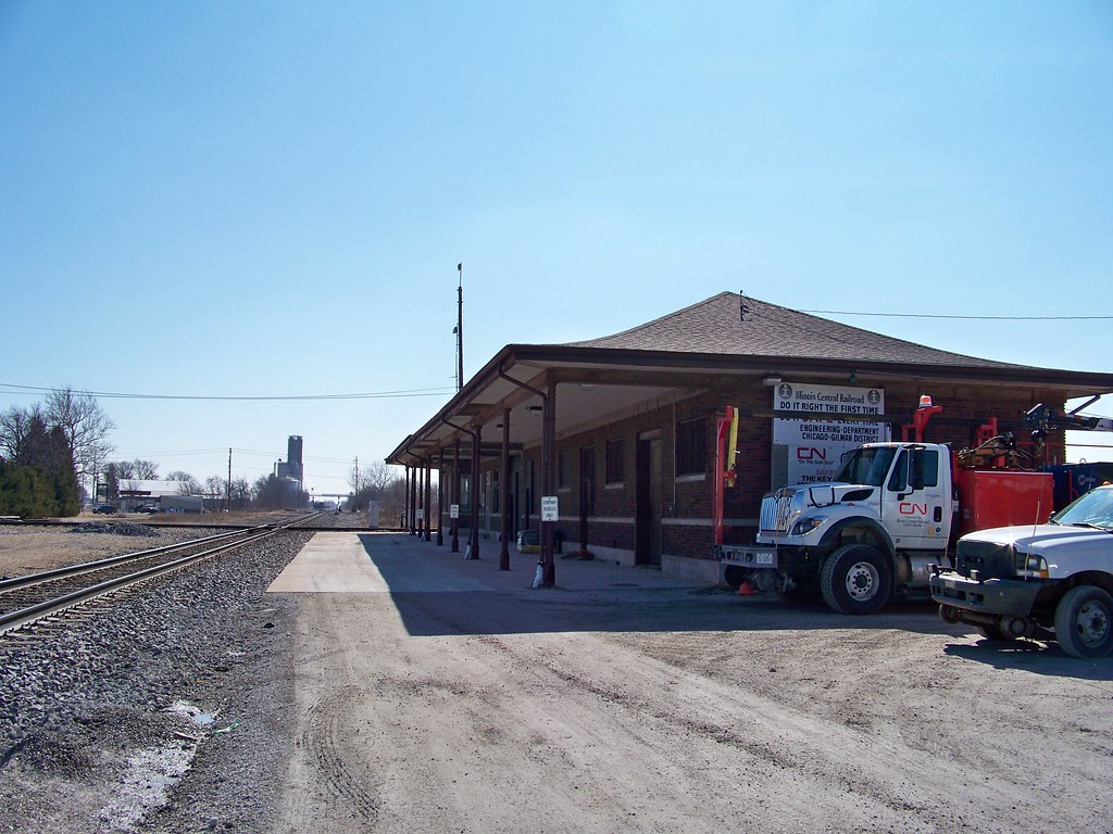 Gilman, Illinois Railway Station | Raymond Cunningham | Flickr