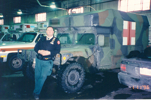 E-Man during 1996 Blizzard- Army National Guard Hummer Bus… | Flickr
