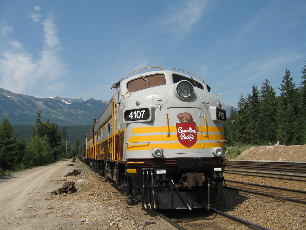 Loco, Royal Canadian Pacific | The Royal Canadian Pacific is… | Flickr
