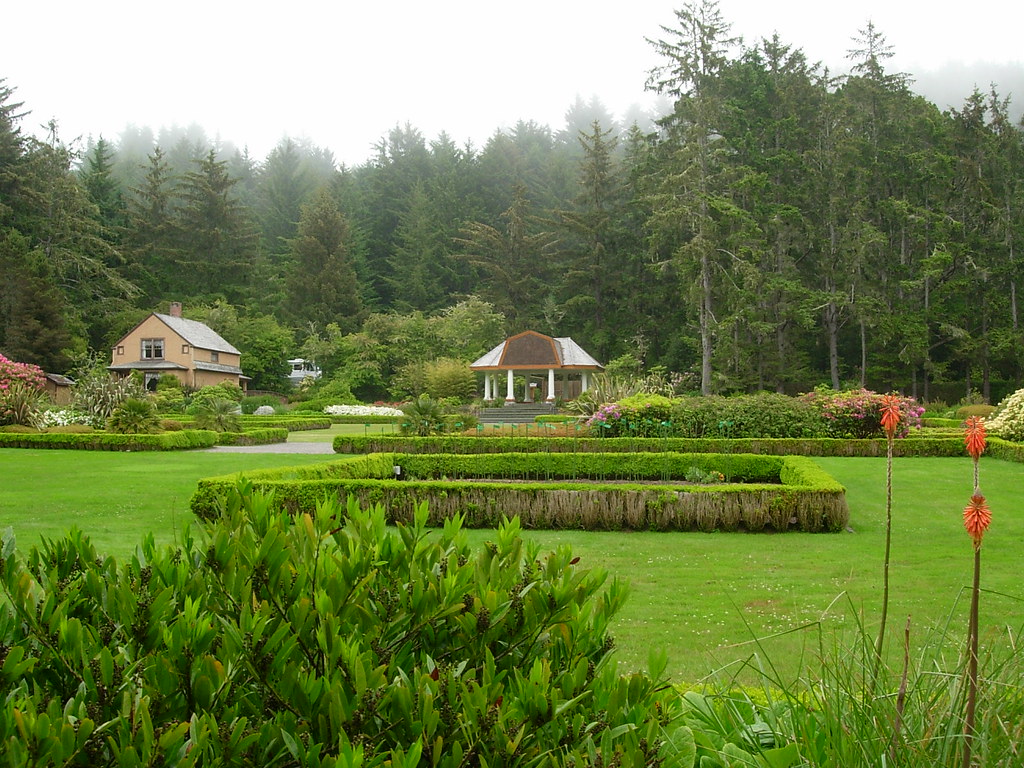 gardens and building | More of Shore Acres gardens. | Phil Grupe | Flickr