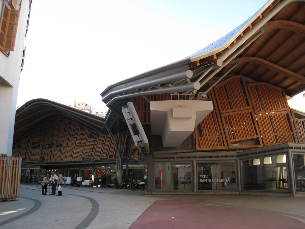 Barcelona, Spain | Enrique Morales market with a giant concr… | Flickr