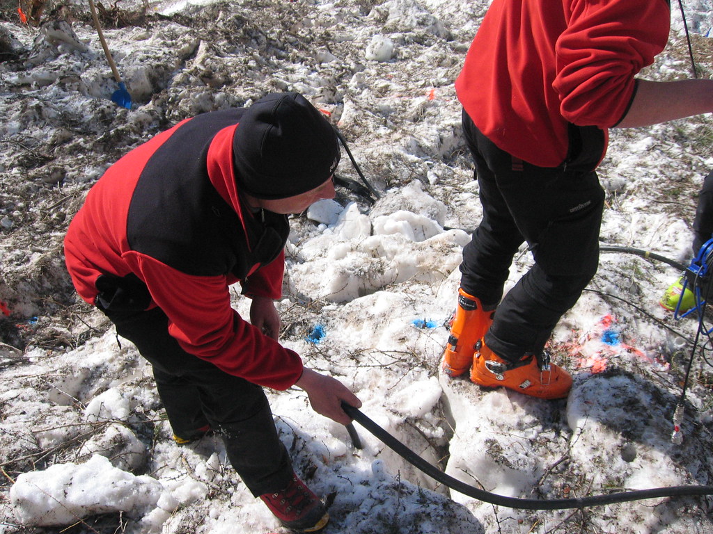 GPR surveys avalanche disaster Prägraten | Martin Geilhausen | Flickr