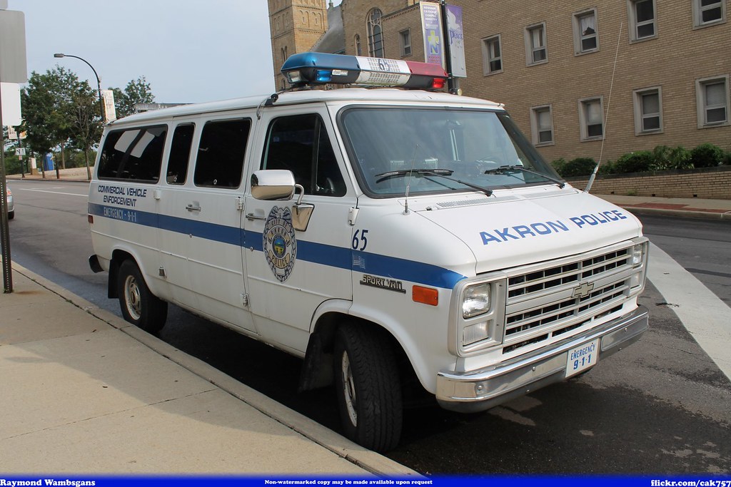 Akron Police Department APD 65: Commercial Vehicle Enforcement Chevrolet Sport Van
