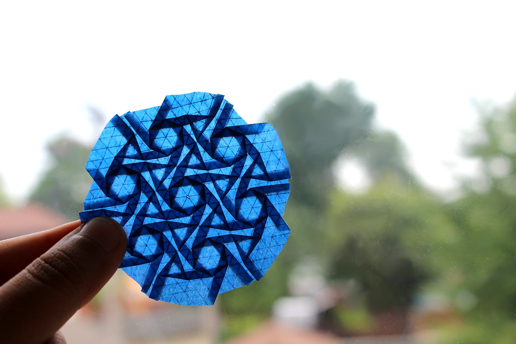 Celtic Circle Tessellation Miniature | My 2nd fold of the Ce… | Flickr