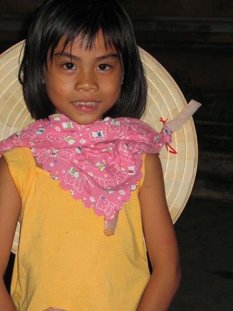 Saigon | A cute girl who posed for this photo. It took three… | Flickr