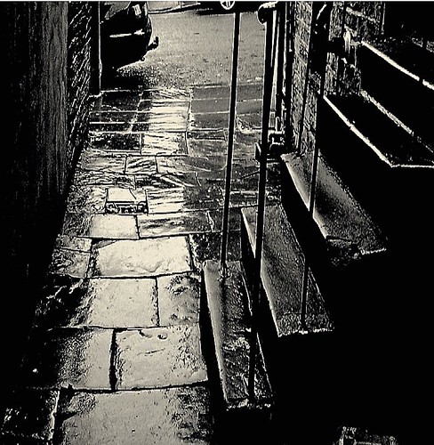 Cold And Rainy Alley Davidpics Flickr 2306