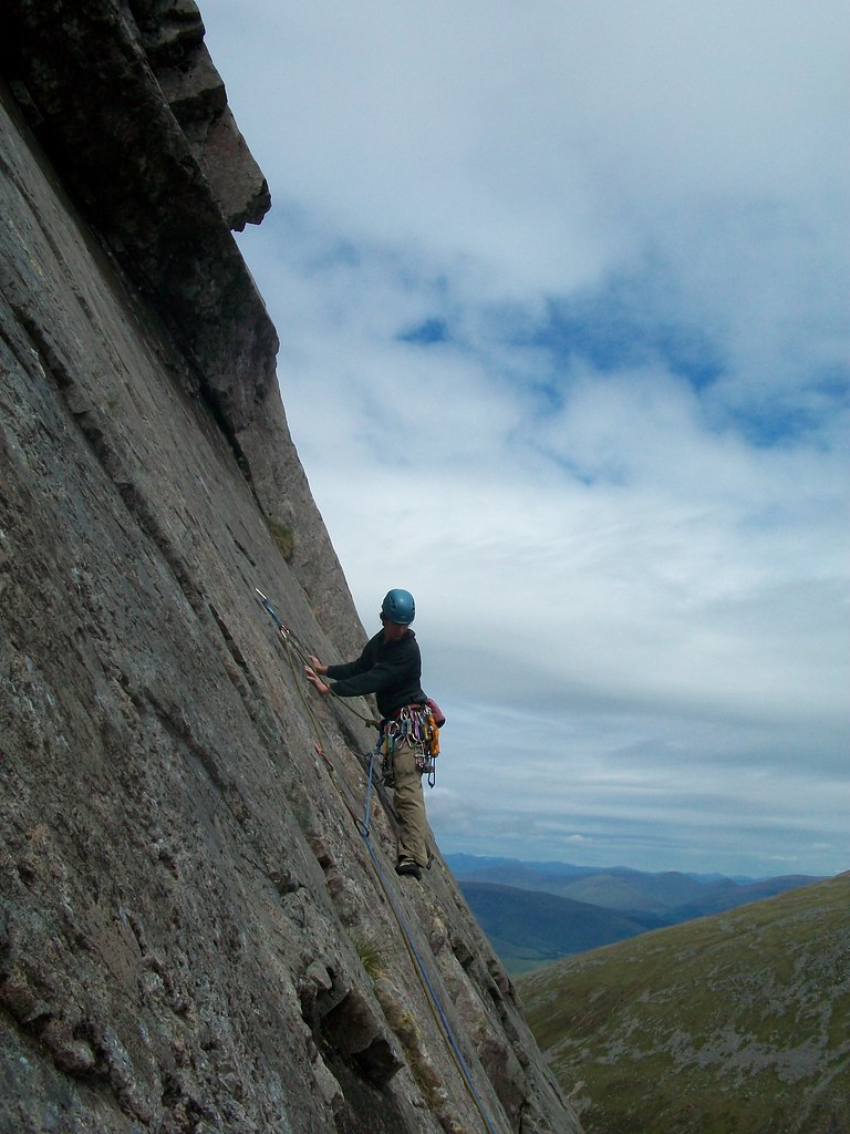 Ben Nevis, June 2010 | The crux pitch of the Bullroar | Daniel Laing ...