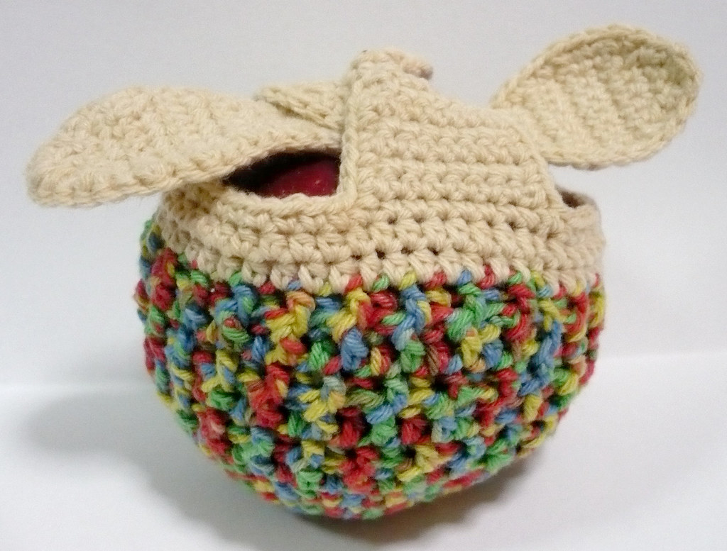 Crocheted Apple Cozy or Fruit Jacket - Sandy Variegated Gr… | Flickr