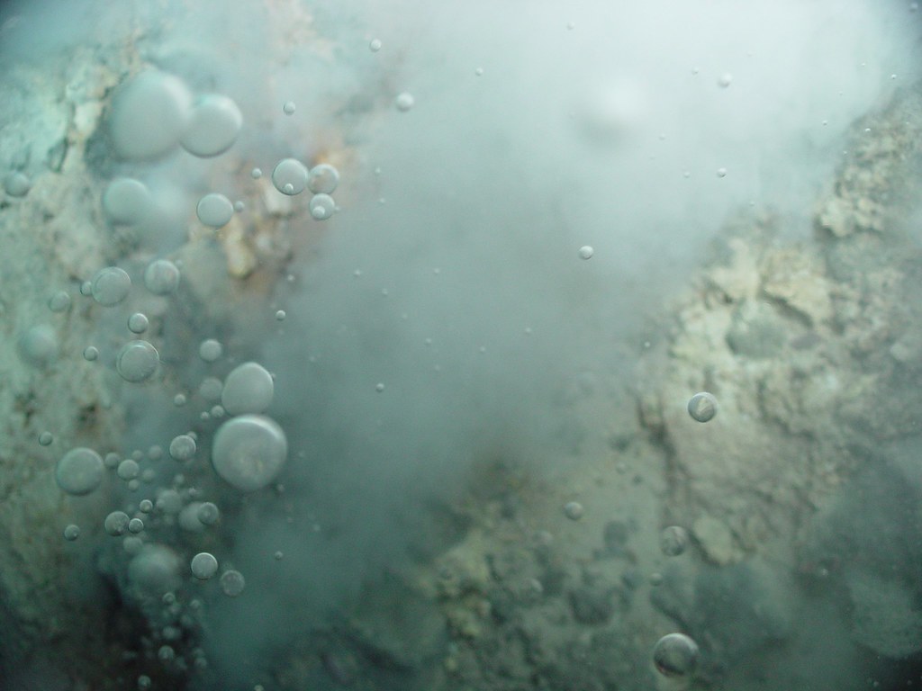 expl0065 | Pacific Ring of Fire Expedition. Bubbles of liqui… | Flickr