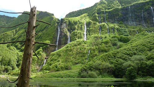 waterfall-azores-portugal | ****This image can be used by ot… | Flickr