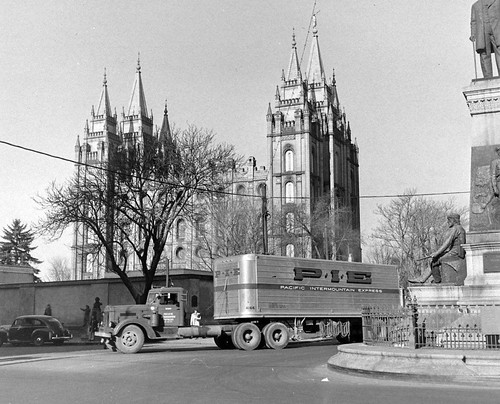 P.I.E Trucking 1946 | P.I.E./PACIFIC INTERMOUNTAIN EXPRESS b… | Flickr
