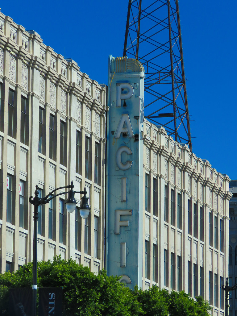 Pacific Theater in Hollywood | From Cinematic Theasures: The… | Flickr