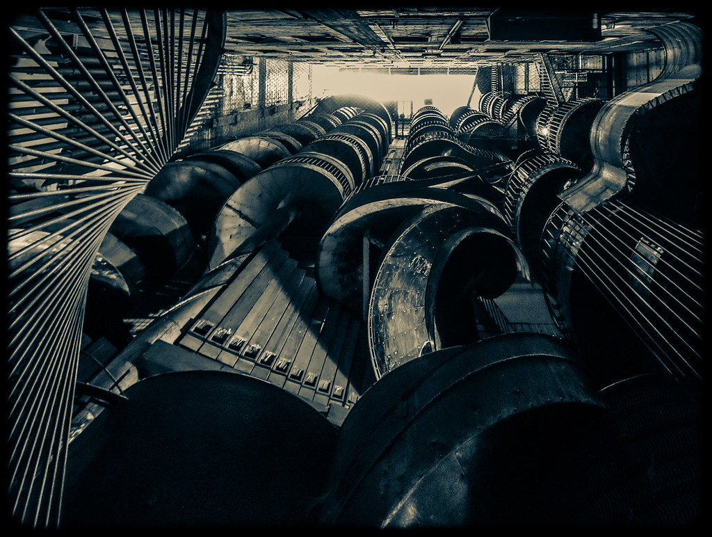 St. Louis City Museum Slides | The famous slides inside The … | Flickr