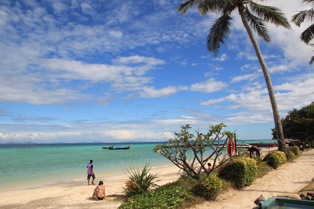 Laemtong beach | Pi Pi Don island | {gabby} | Flickr