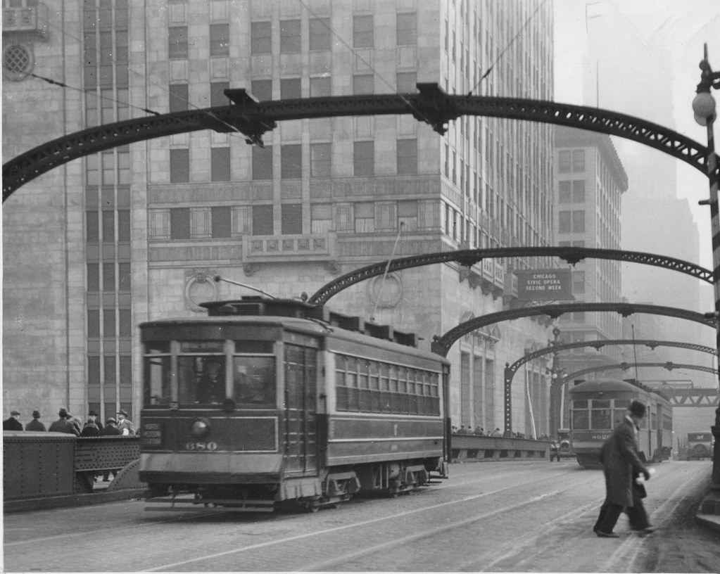 Streetcar on Madison at the Chicago River in 1929 - a photo on Flickriver