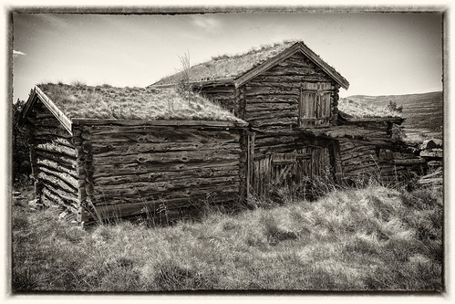 One of the old barns in Grimsdalen. Built around mid 1700 | Flickr