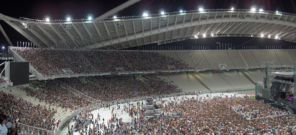 Panorama: Olympic Stadium Shakira concert - a photo on Flickriver