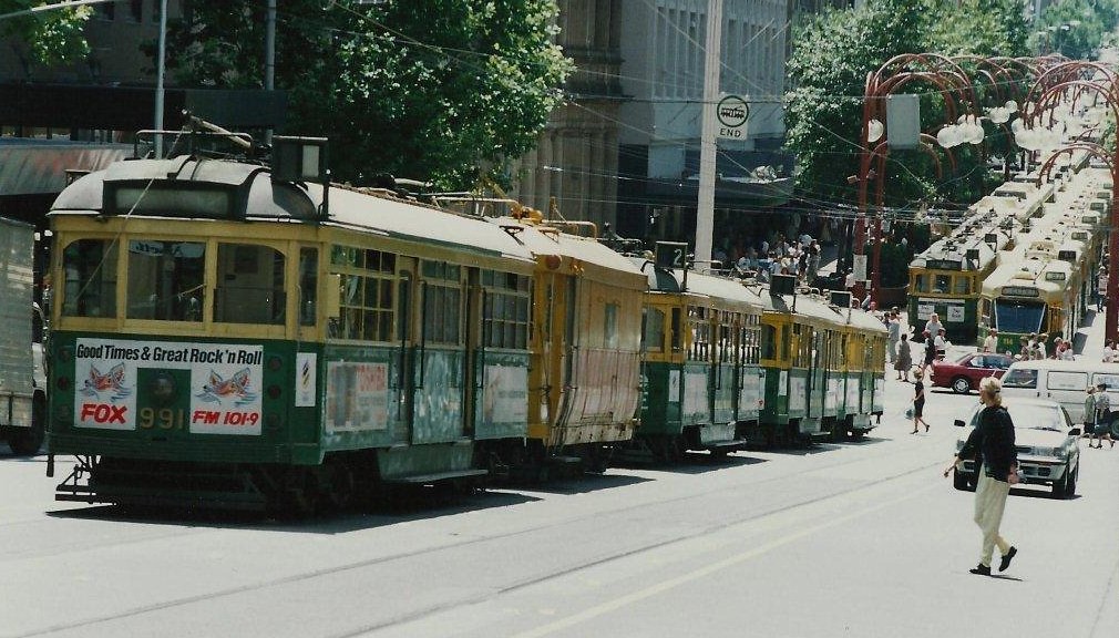 The Melbourne tram strike of January 1990 | Flashback to a t… | Flickr