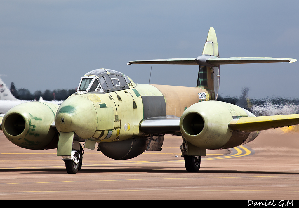 Privado Gloster Meteor T.7 (G-BNMF) | Gloster Meteor, avion … | Flickr