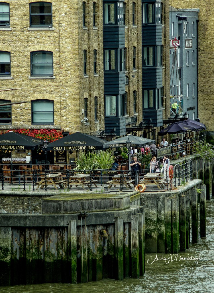 Old Thameside Inn, London 198a-1 | Near Tower Bridge,London | Flickr