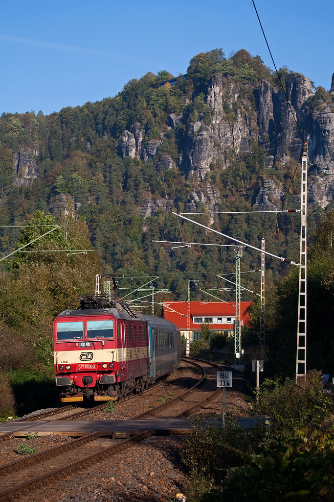 CD 371 004 + EC 171 Berlin Hbf - Budapest-Keleti palyaudva… | Flickr