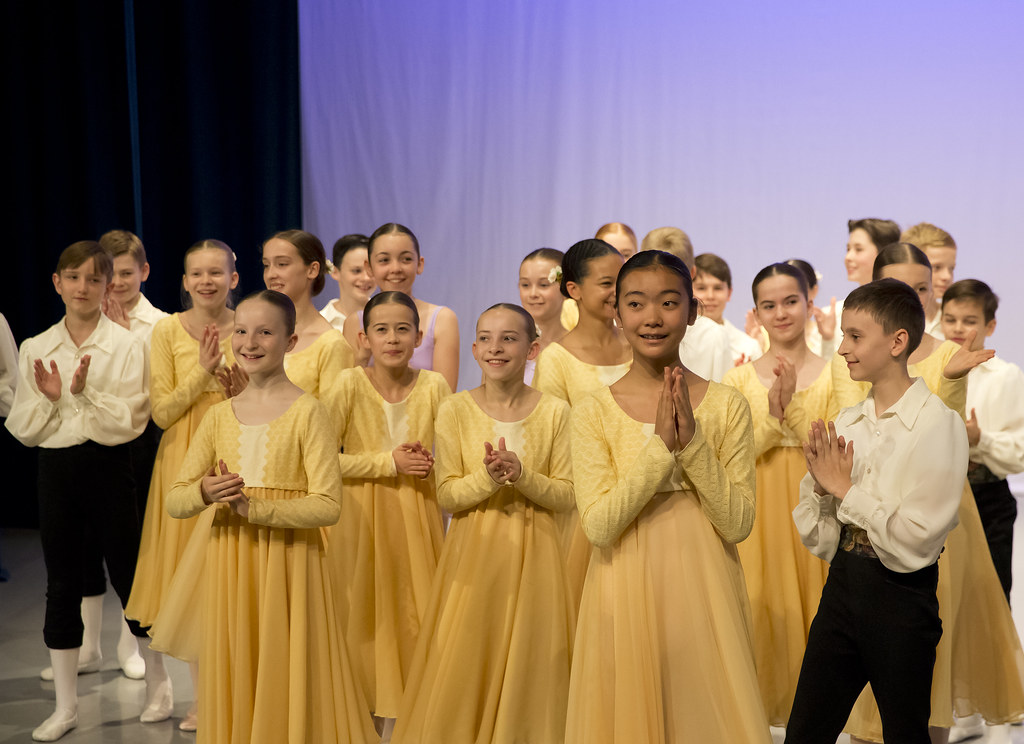Summer Performances 2021 | Year 7 performing Dancing Guests,… | Flickr