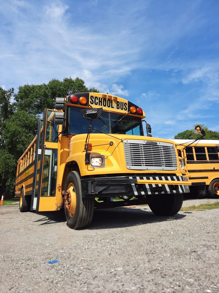 2002 Thomas FS65 | Camden Myers | Flickr