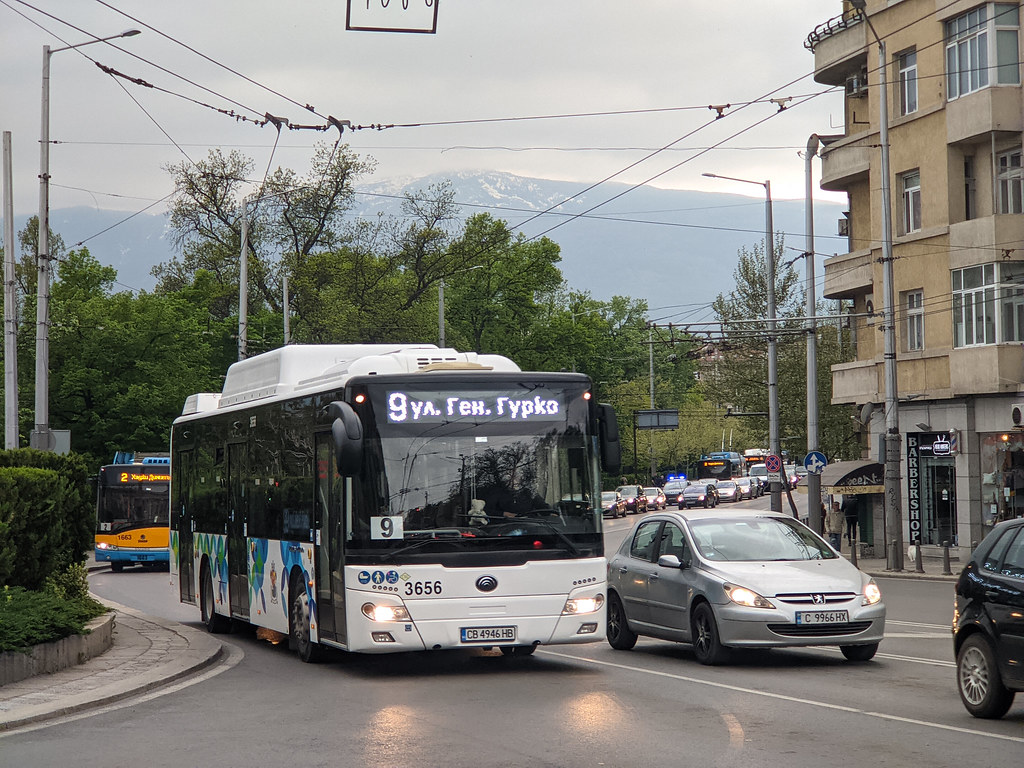 3656 - 9 | Yutong CNG on line 9 | Comet | Flickr