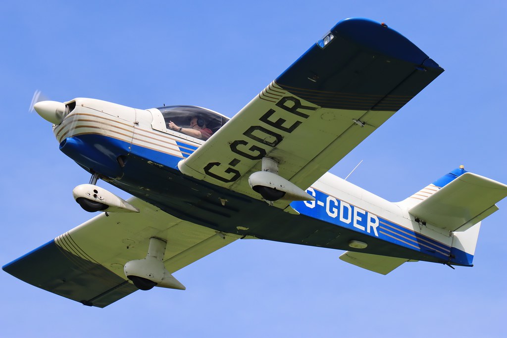 G-GDER Robin R-1180TD Aiglon | Compton Abbas Airfield Pooley… | Flickr