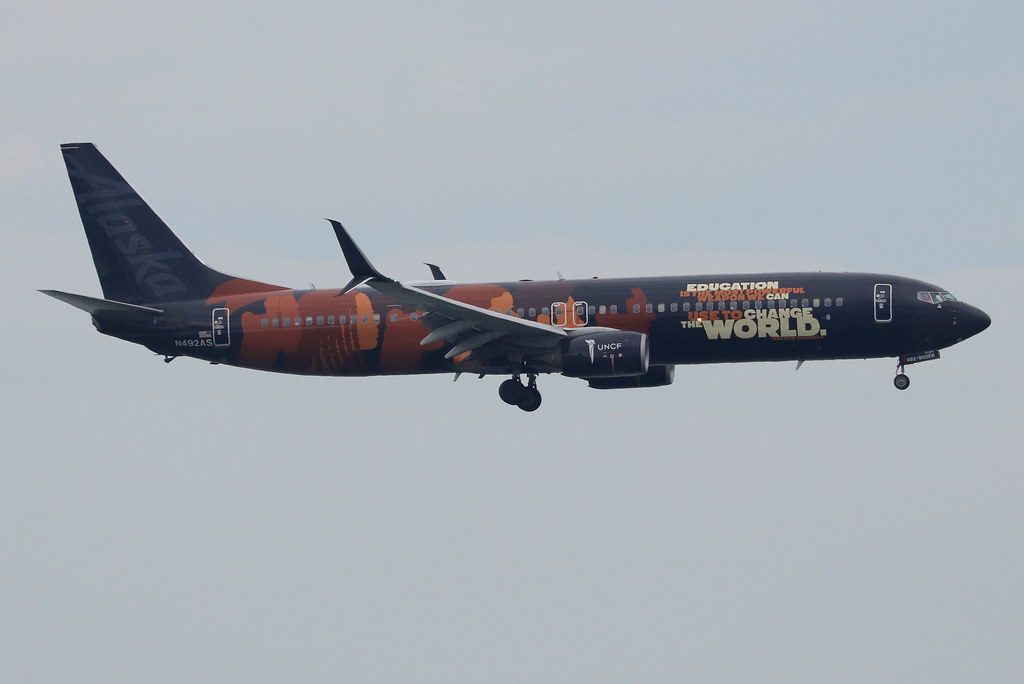 Alaska Airlines 737-990/ER (N492AS) | Alaska's UNCF (United … | Flickr