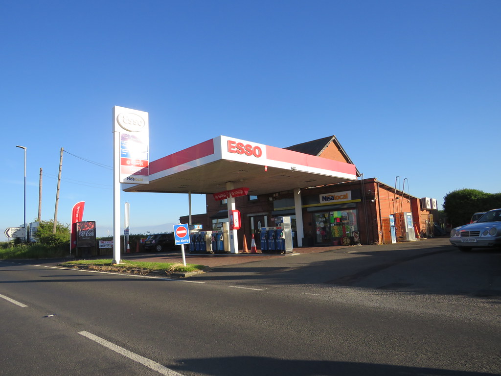 Esso - Nedderton, Northumberland NE22 6AP 1 | This petrol st… | Flickr