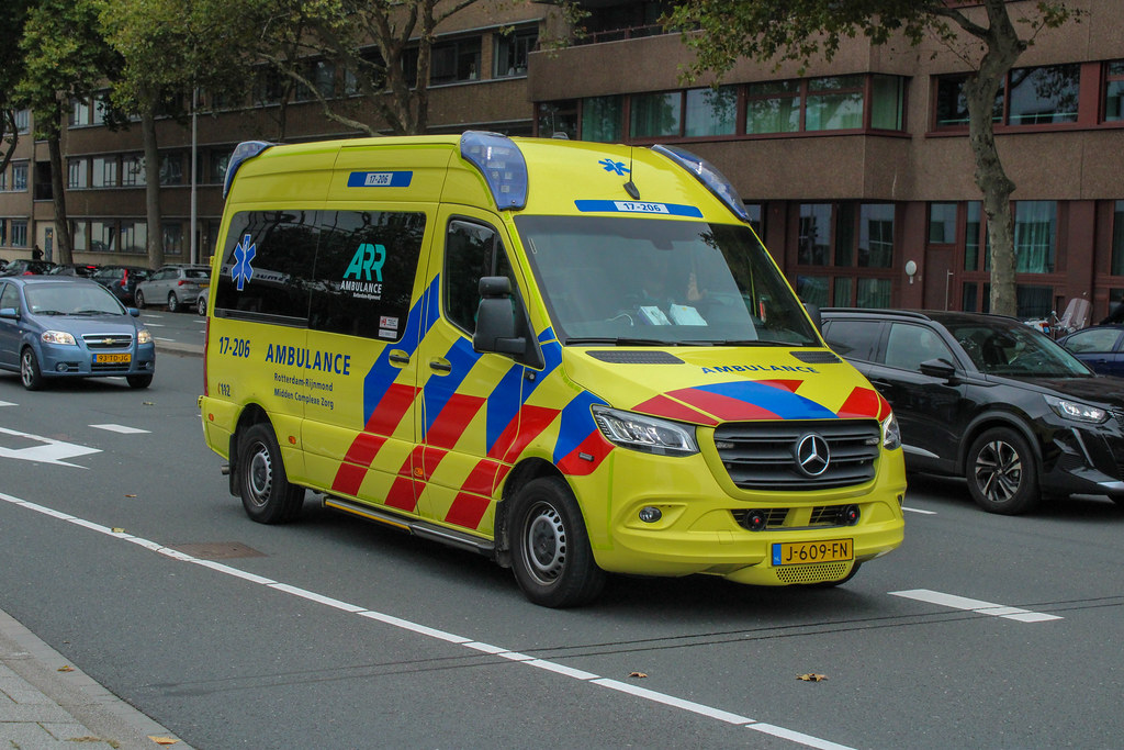 Ambulance | Ambulance Rotterdam-Rijmond | 17-206 | Roepnumme… | Flickr
