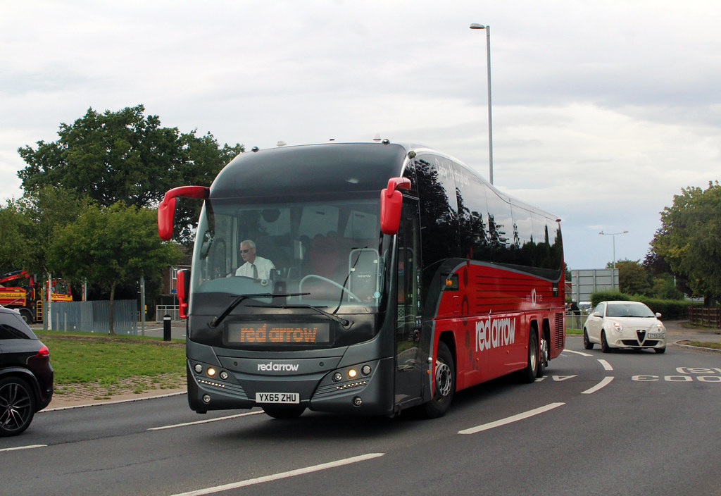 TrentBarton 88 | TrentBarton Red Arrow coach 88 is pictured … | Flickr